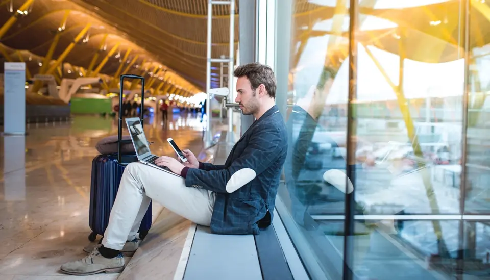 Top 5 Hotspot Airports Devices for Fast Internet on the Go